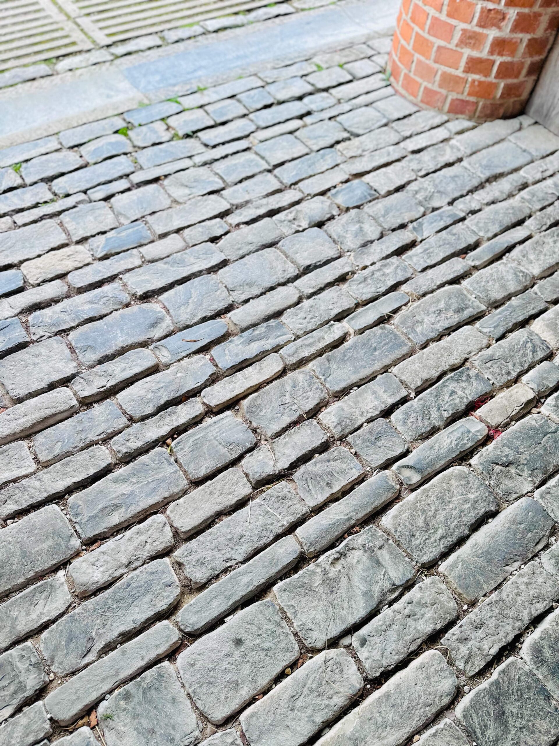 External Flooring | Blue Lias Stone | Hadpsen Quarry